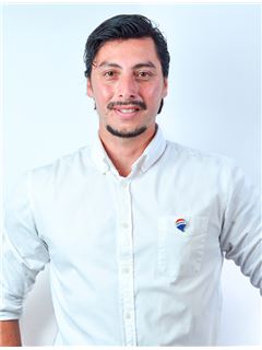 Christopher Cornejo – RE/MAX - CORDILLERA – Pucón, Cautín | Chile