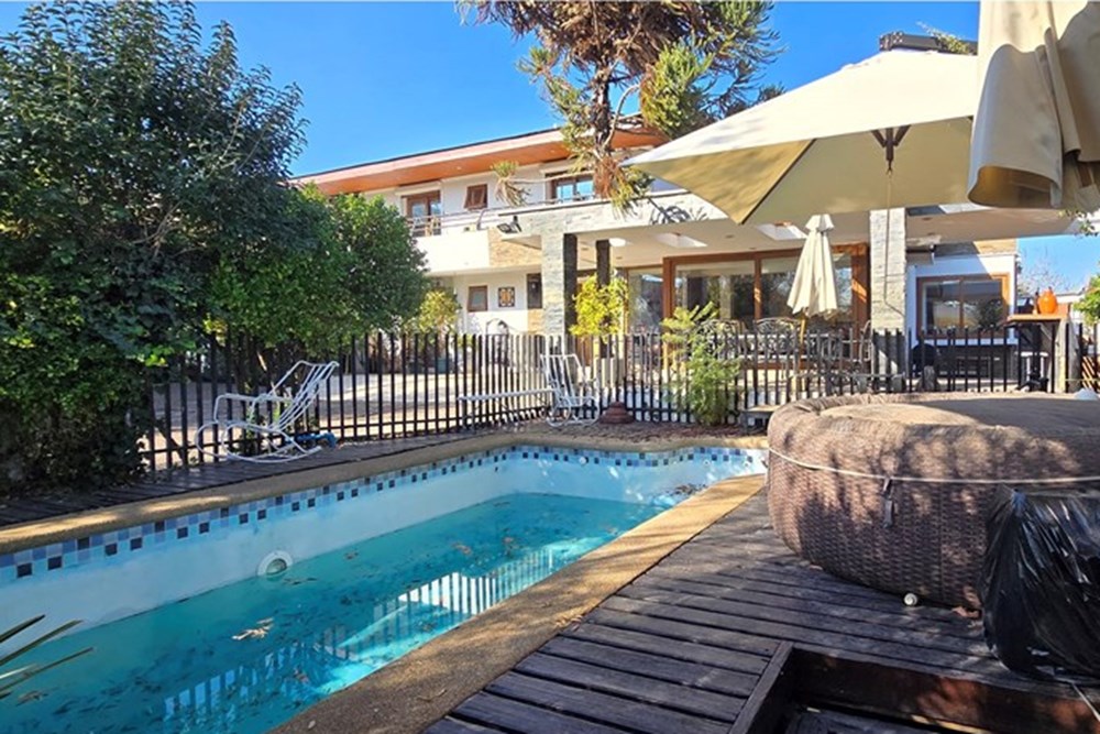 Residential - House - Las Condes, Santiago, Metropolitana De Santiago - CL - 1028076063-150 , RE ...