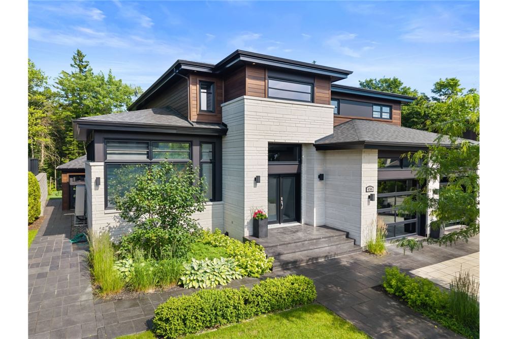 Residential - Two Level House - Charlesbourg Notre-Dame-des-Laurentides ...