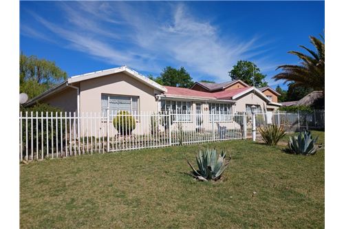 Residential - House - Ladybrand, Free State - South Africa - 1031333066 ...