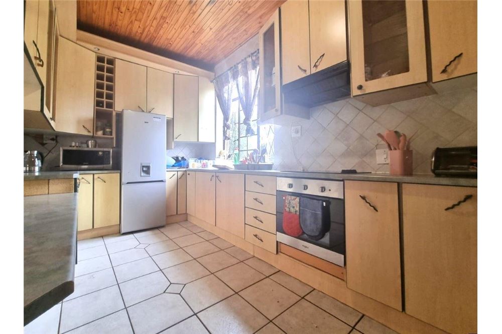 Residential - House - Pendale, Gauteng - South Africa - 1031356077-48 ...