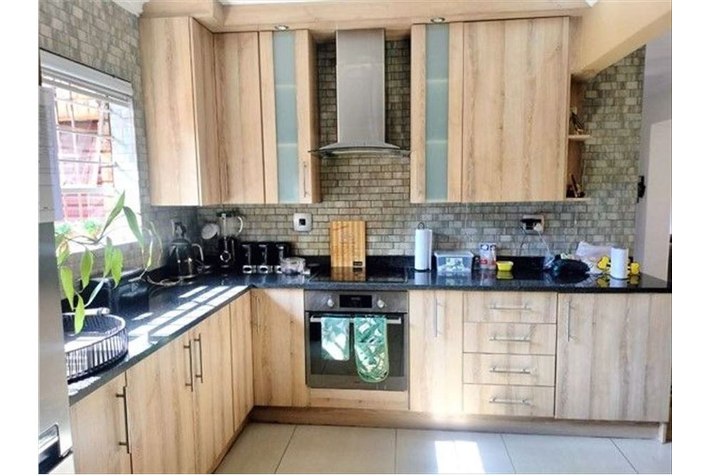 Residential - House - Beyers Park, Gauteng - South Africa - 1031439064 ...