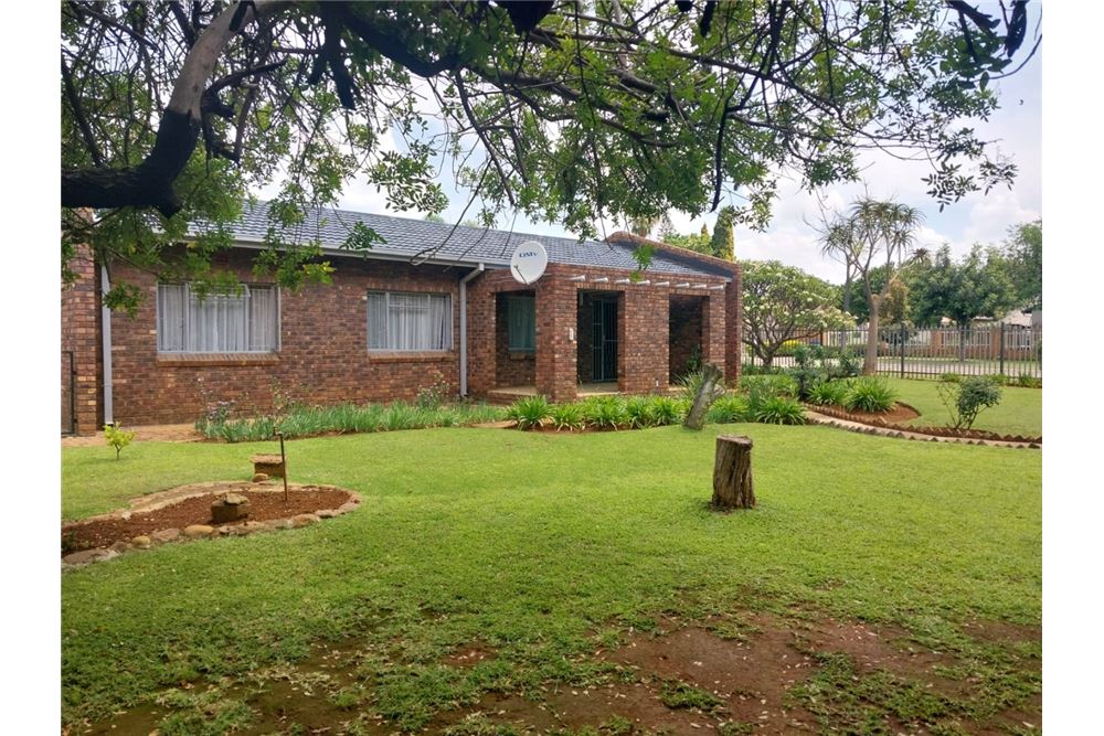 Residential - House - Mooinooi, North West - South Africa - 1031460069 ...