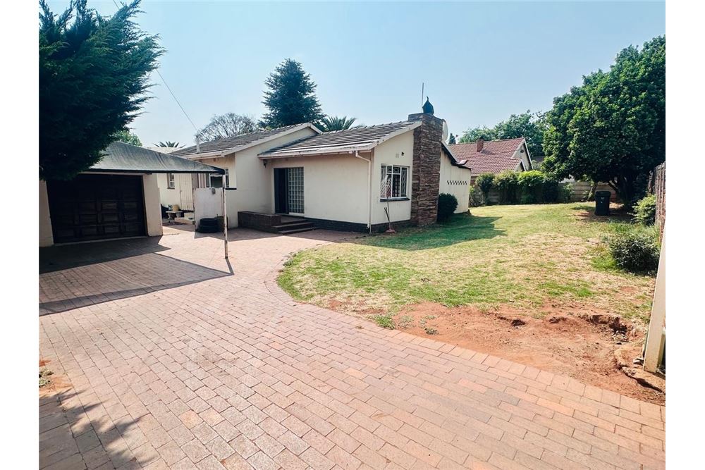 Residential - House - Florida, Gauteng - South Africa - 1031428061-13 ...