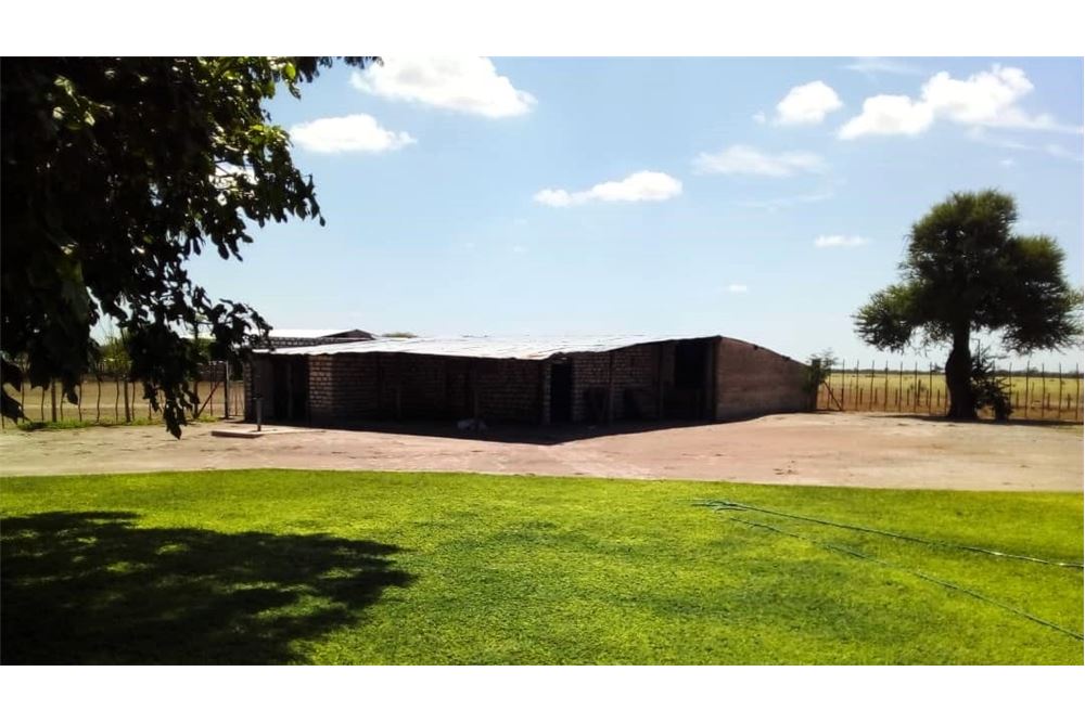 Residential - Farm - Grootfontein, Otjozondjupa - Namibia - 1035002007 ...