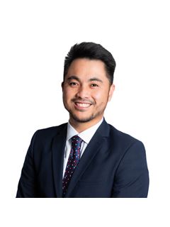 Ian Michael Luz – RE/MAX Professionals Inc – Toronto, Ontario | Canada