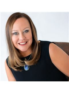 Jennifer Hupke – RE/MAX Forward – New Berlin, Wisconsin | United States