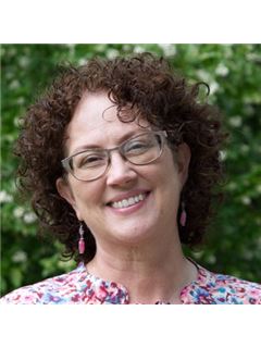 Shaney Sharpe – RE/MAX First – Jeffersonville, Indiana | United States