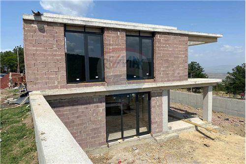 Residential - House - Tbilisi - GE - 105003022-2494 , RE/MAX Global ...