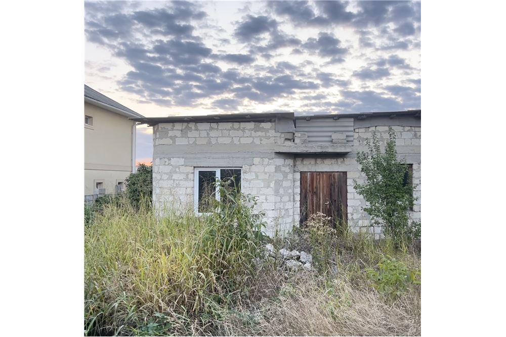 Residential - Gentlemans House - Chisinau, Moldova - Moldova ...