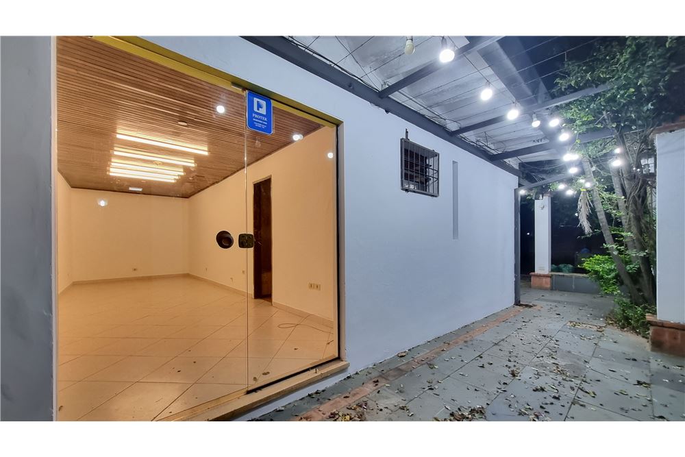 28 Mts²: Local Comercial Alquiler, Ubicada en Paraguay Asunción Los ...