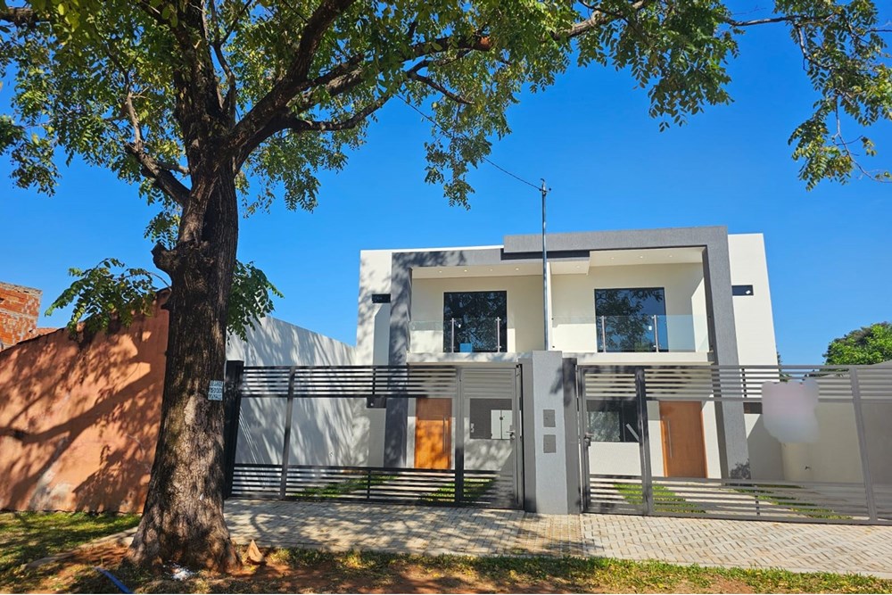 187 Mts²: Duplex Venta, 3 Dormitorios Ubicada en Paraguay Central Luque | Paraguay