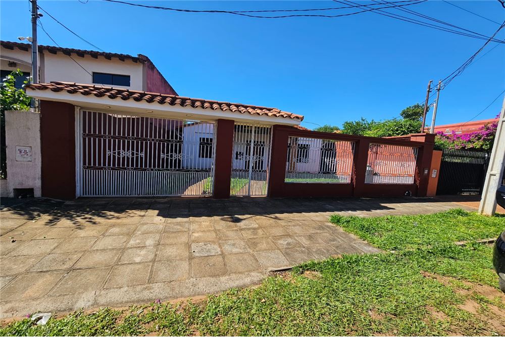 594 Mts²: Casa Venta, 4 Dormitorios Ubicada en Paraguay Central San ...