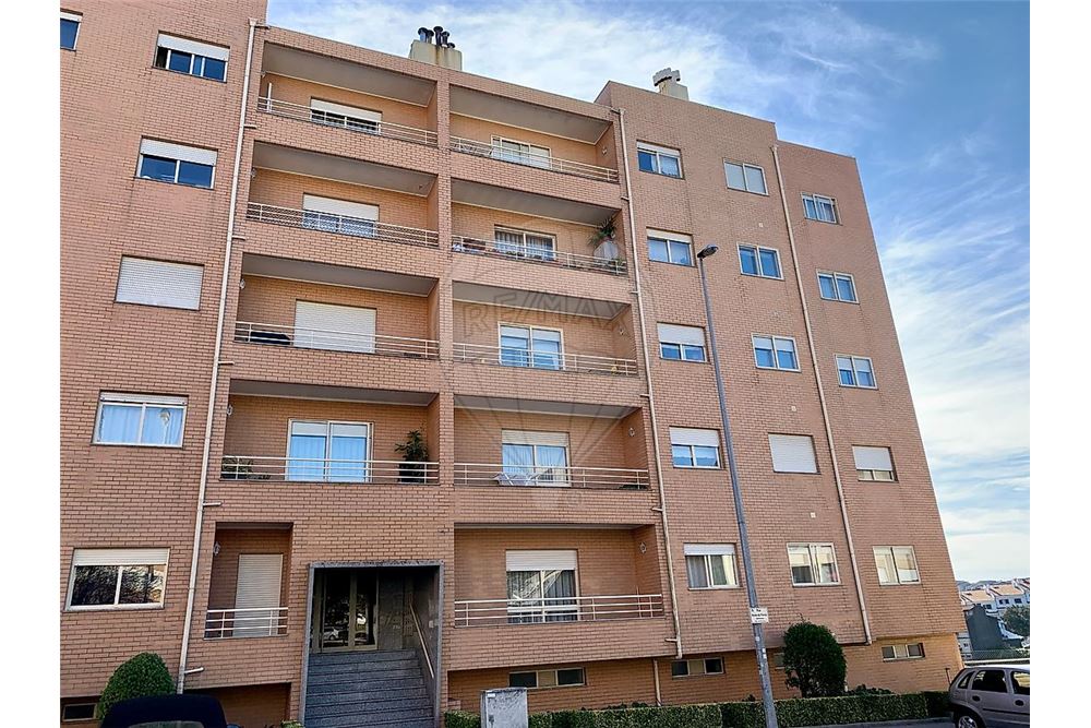 Residential - Condo/Apartment - T2 - Rio Tinto, Gondomar - PT ...