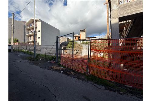 Comercial - Terreno - Belpasso - Italy - 30721863-281 , RE/MAX Global ...