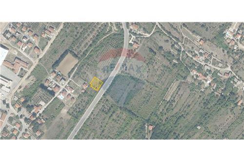 Residential - Plot of Land for Hospitality Development - Benkovac ...
