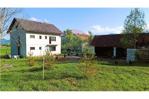 Residential - House - Plaški, Croatia - HR - 300741004-55 , RE/MAX ...