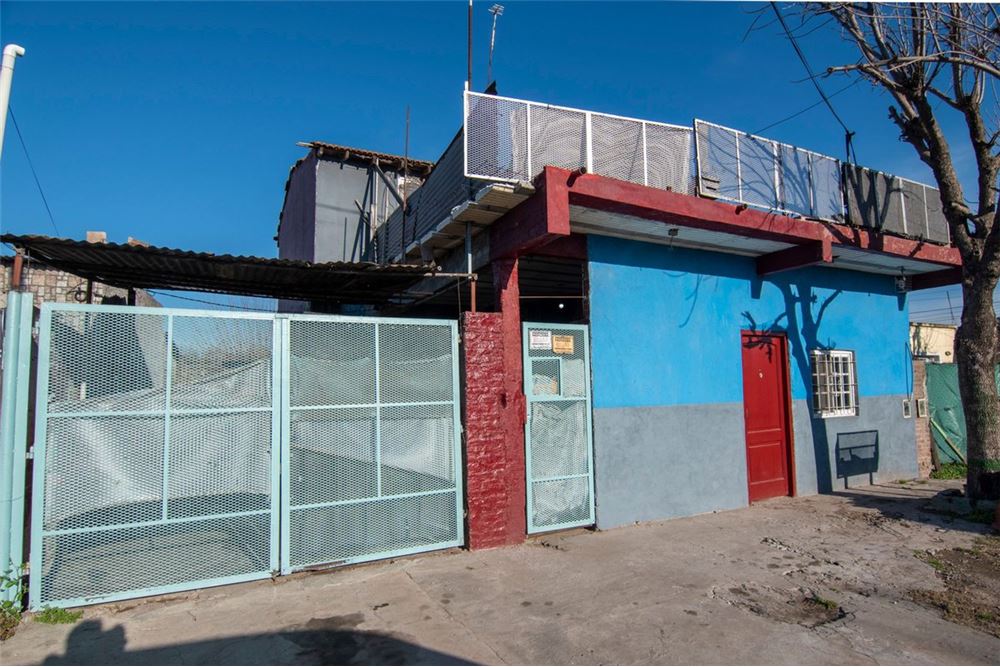 Residential - Chalet - Cuartel V, Gran Buenos Aires - Zona Oeste - Argentina - 421551104-6 , RE ...