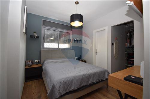 Residential - Condo/Apartment - Kiryat Gat, Israel - HE - 50251027-981 ...