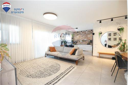 Residential - Condo/Apartment - OR AQIVA, Israel - HE - 51181011-88 ...