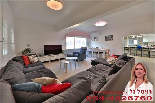 Residential - Duplex - Kiryat Haim, Israel - HE - 50821097-87 , RE/MAX ...