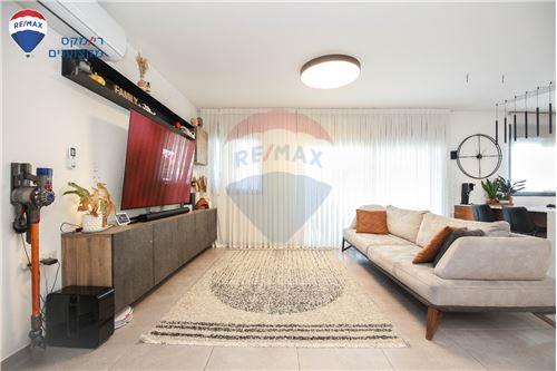 Residential - Condo/Apartment - OR AQIVA, Israel - HE - 51181011-88 ...