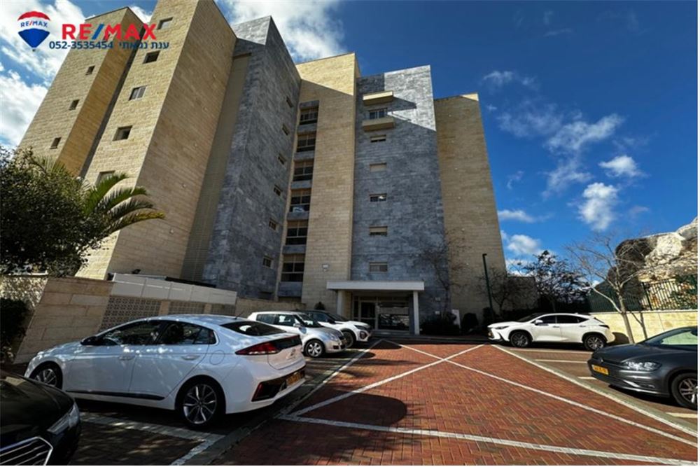 Residential - Condo/Apartment - Carmi'el, Israel - HE - 50011083-81 ...