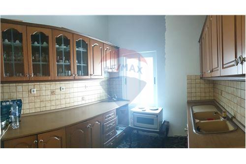 Residential - Whole apartment building - Fier, Albania - AL - 530301005 ...