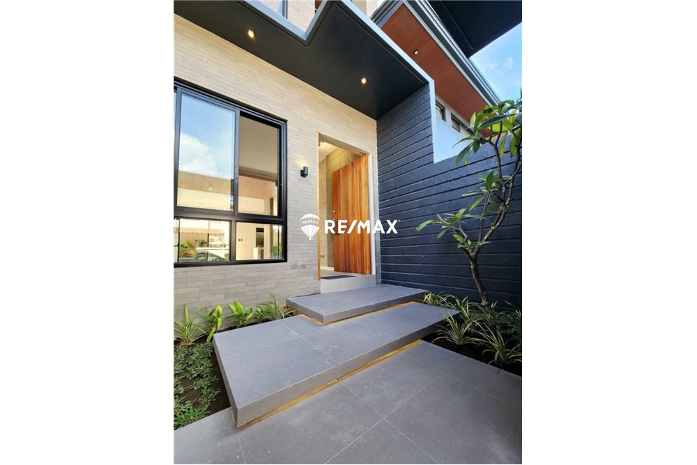 Residential - House - Parañaque City, Metro Manila, NCR - Philippines ...